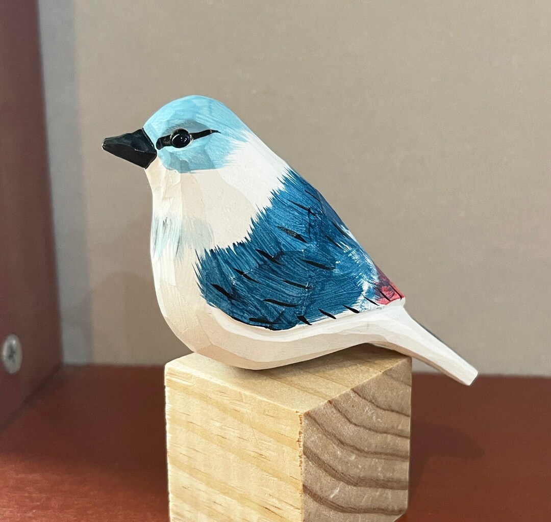 Hand Carved Wooden Robin Figurine, Robin Figurine, Bird Ornaments ...