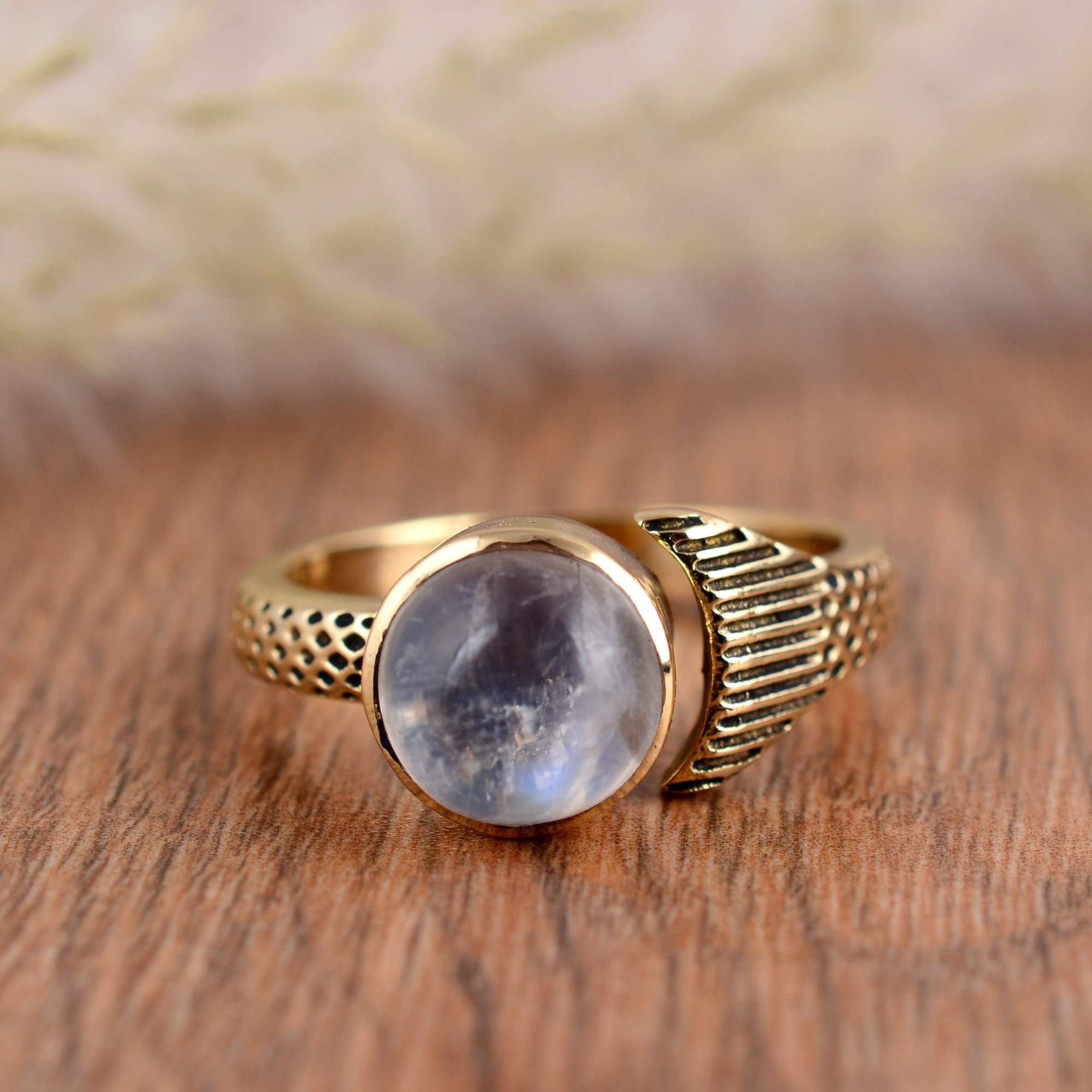 Mondstein Ring, Edelstein Ring, Statement Ring, Runde Form Ring ...