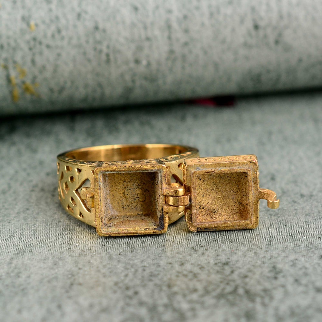 Handmade Brass Secret Compartment Ring: Pill Box Poisoner Ring, - Etsy