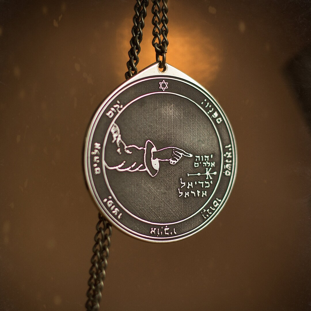 The Fifth Pentacle of the Moon Pendant Solomon Kabbalah Amulet Talisman ...