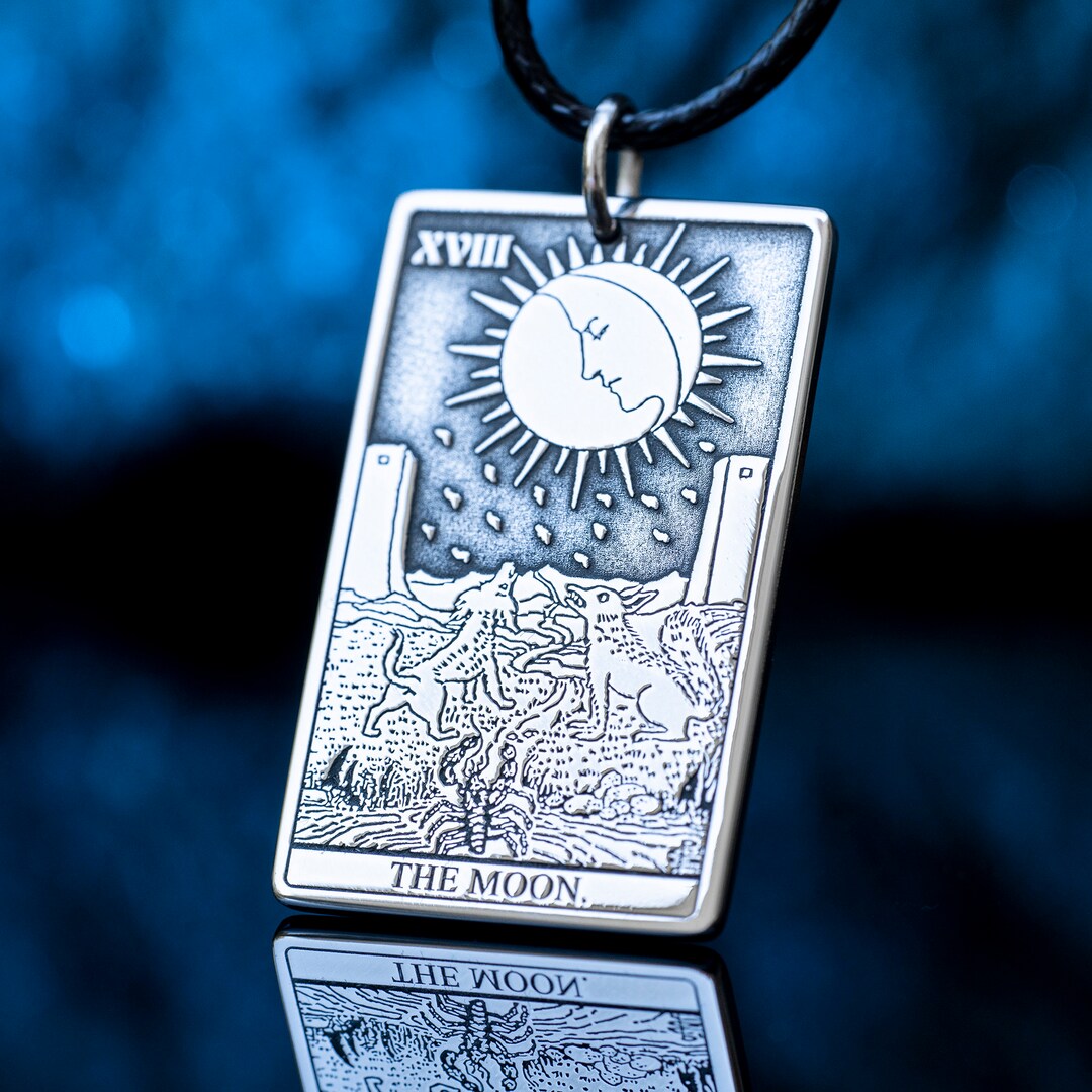 The Moon Major Arcana Tarot Card Pendant | Occult Accessories ...