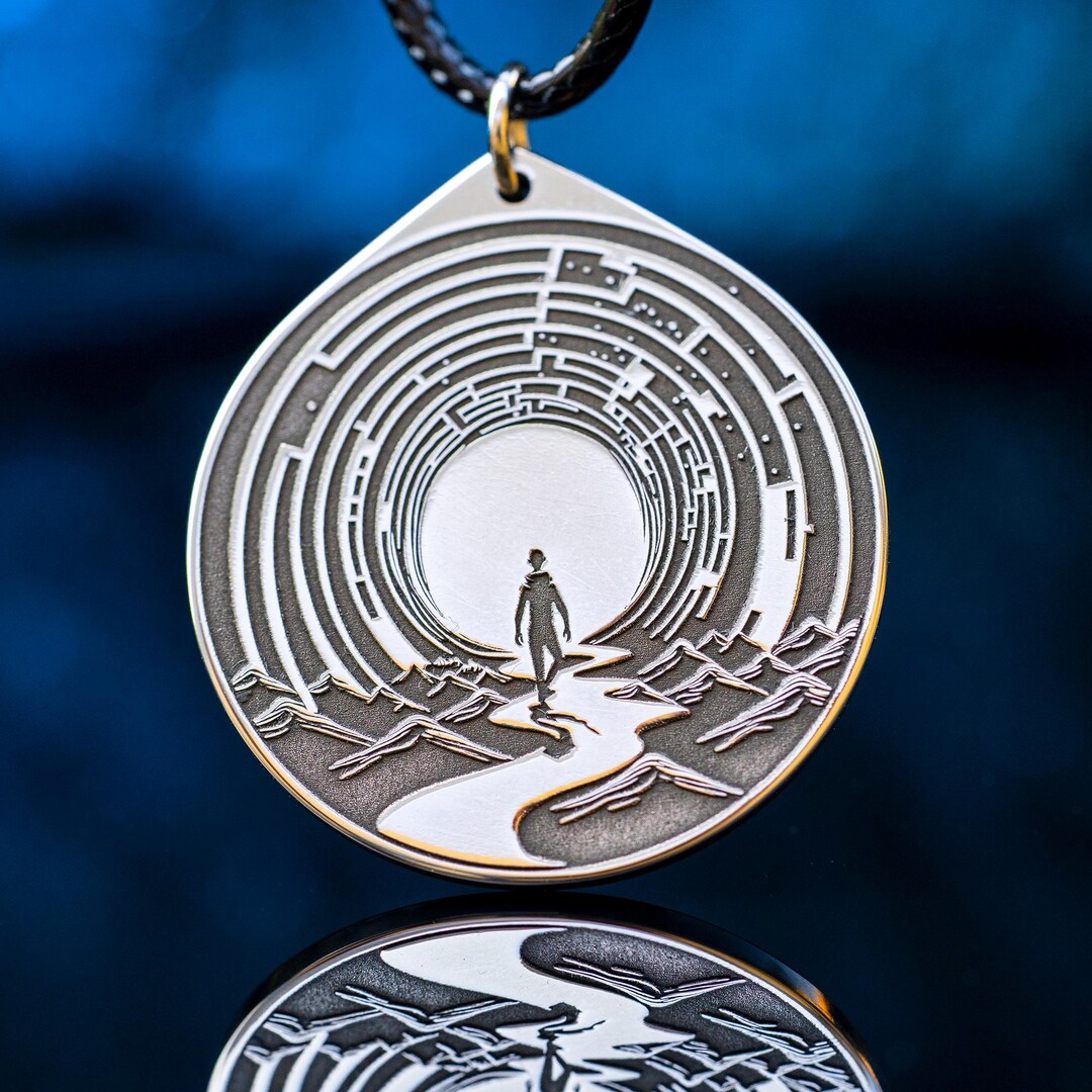 Labyrinth of Life Stainless Steel Amulet Pendant: Kabbalah Occult ...