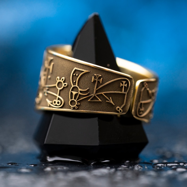 Bune Seal Ring: Demon of Wealth , Earthly and Mortal Power, Solomon ...