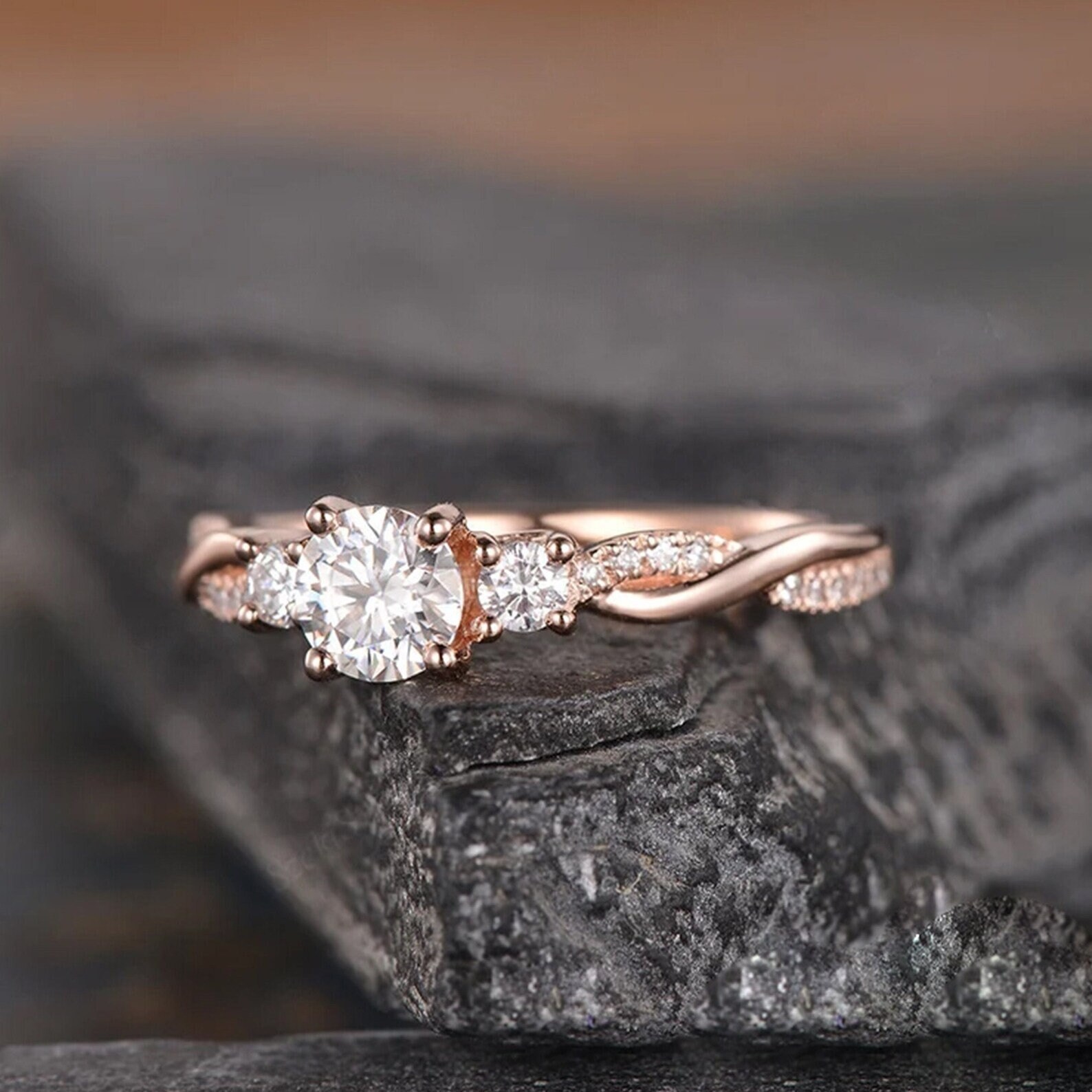 Round Cut Moissanite Engagement Ring 14/18K White Gold Round Engagement ...