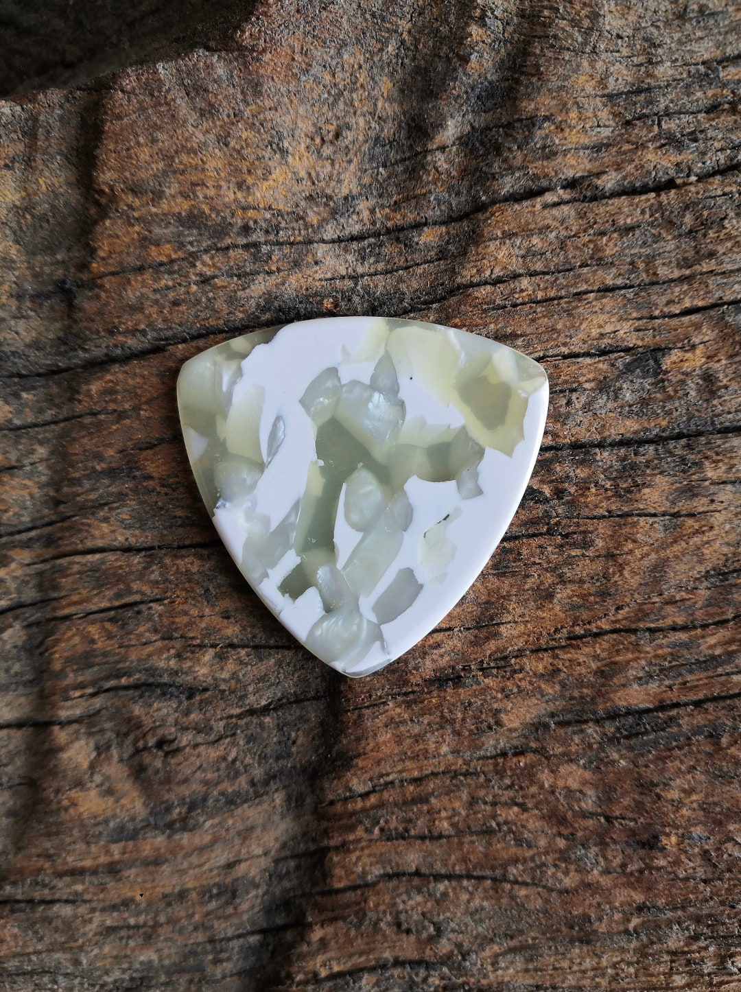 Galalith / Casein Guitar Pick - White Camo / Free USA Shipments for ...