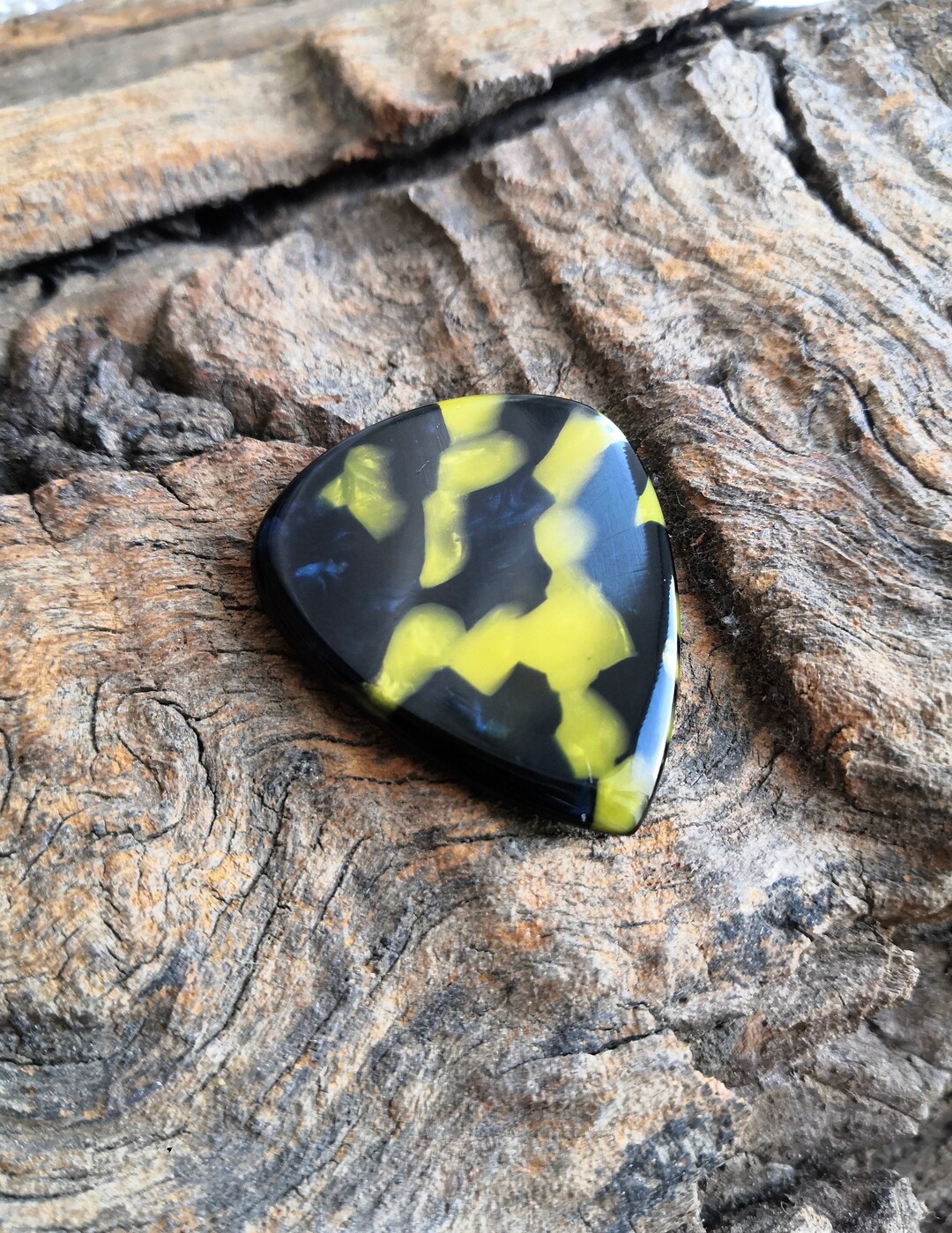 Galalith / Casein Guitar Pick - Navy & Yellow / Free USA Shipments for ...