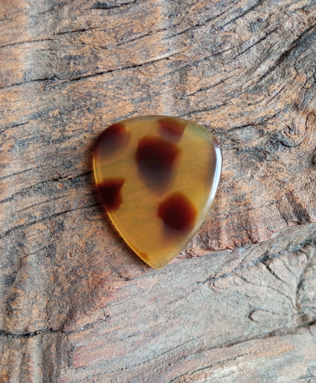 Galalith / Casein Guitar Pick - Faux Tortoise / Free USA Shipments for ...