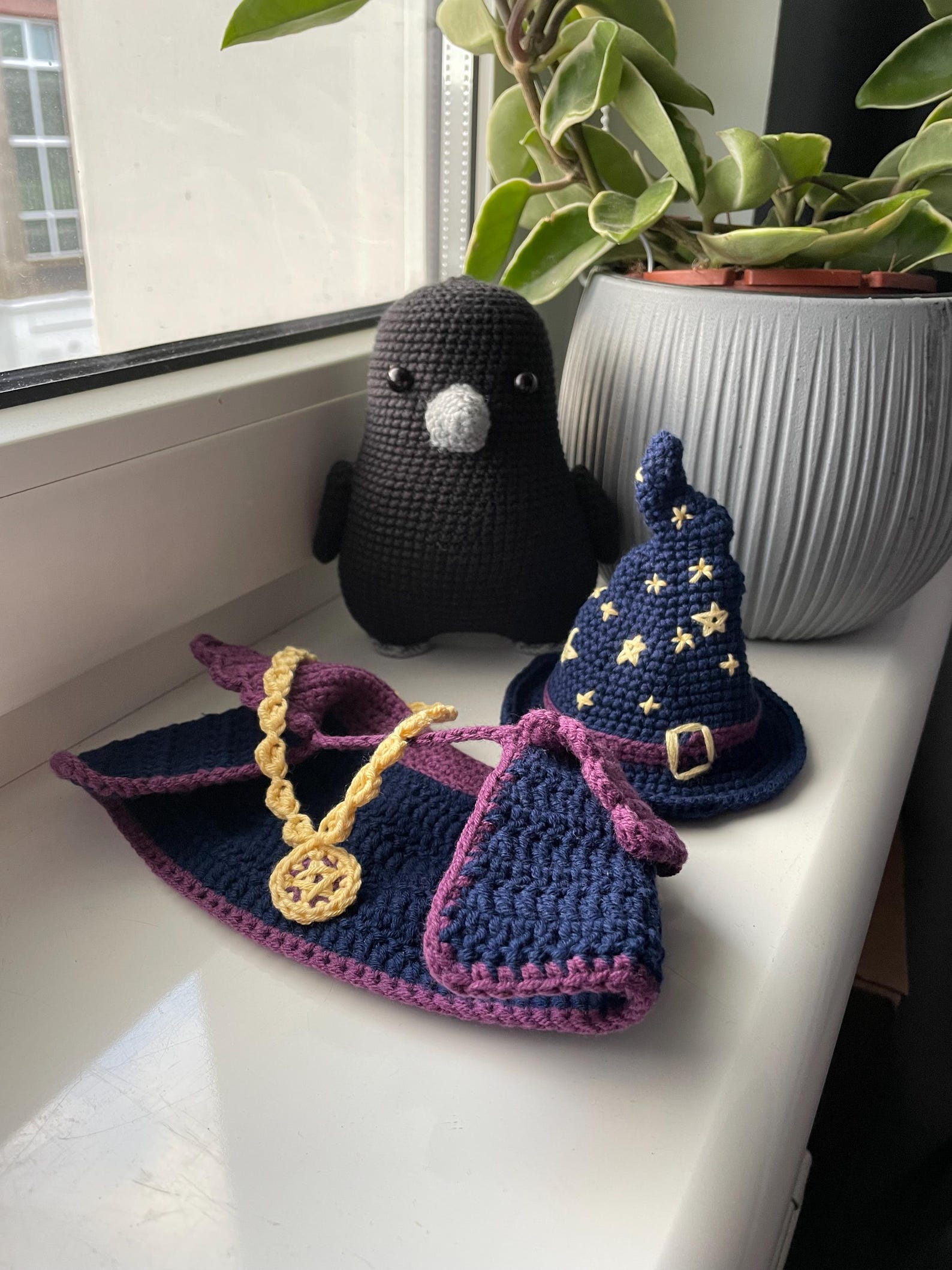 Bayou Bard Alligator, Wizard Crow | PDF Crochet Amigurumi Pattern ...