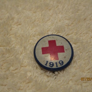 Vintage Red Cross Pins 1915, 1936 and Undated - Etsy