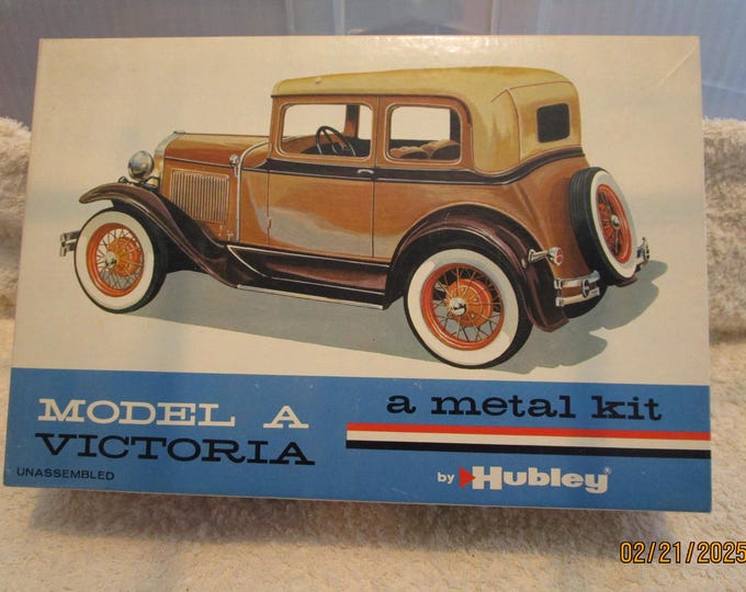 Hubley Metal Model A Victoria Model Kit #4866-300 Made in Lancaster, PA ...