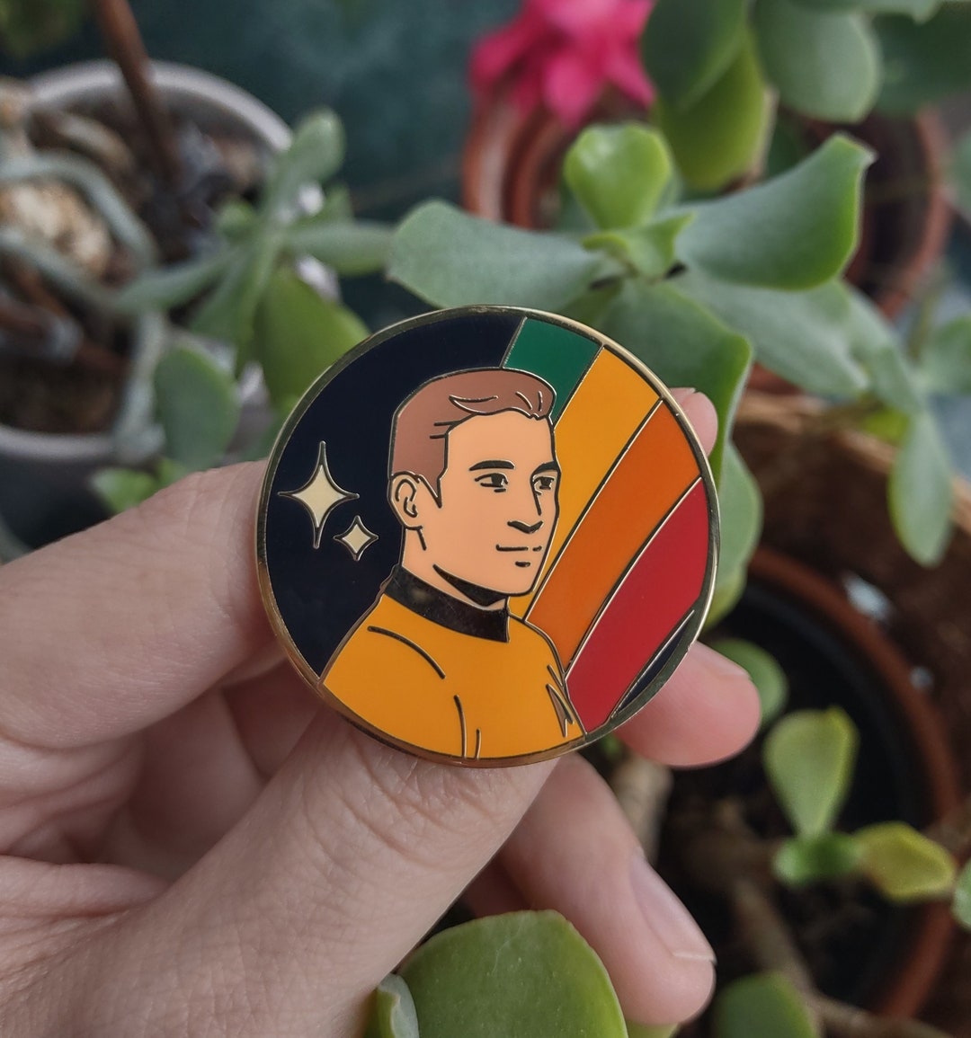 ST Captain Kirk Enamel Pin - Etsy