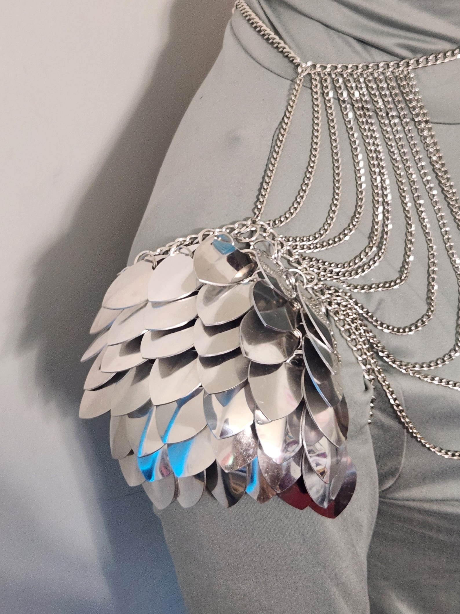 Dragon Scales, Scale Mail Shoulder Armor Pauldron. - Etsy