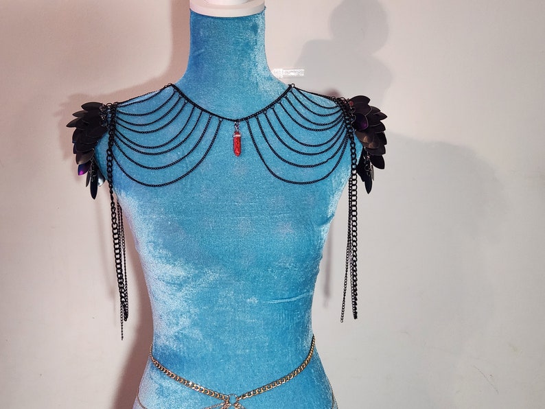Scalemaille Black, Dragon Scales, Scale Mail Shoulder Armor Pauldron - Etsy