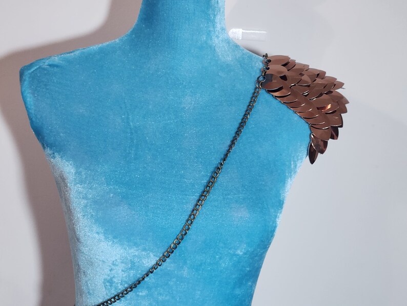 Unisex, Longer Scale Mail, Dragon Scales Shoulder Armor Pauldron, in ...