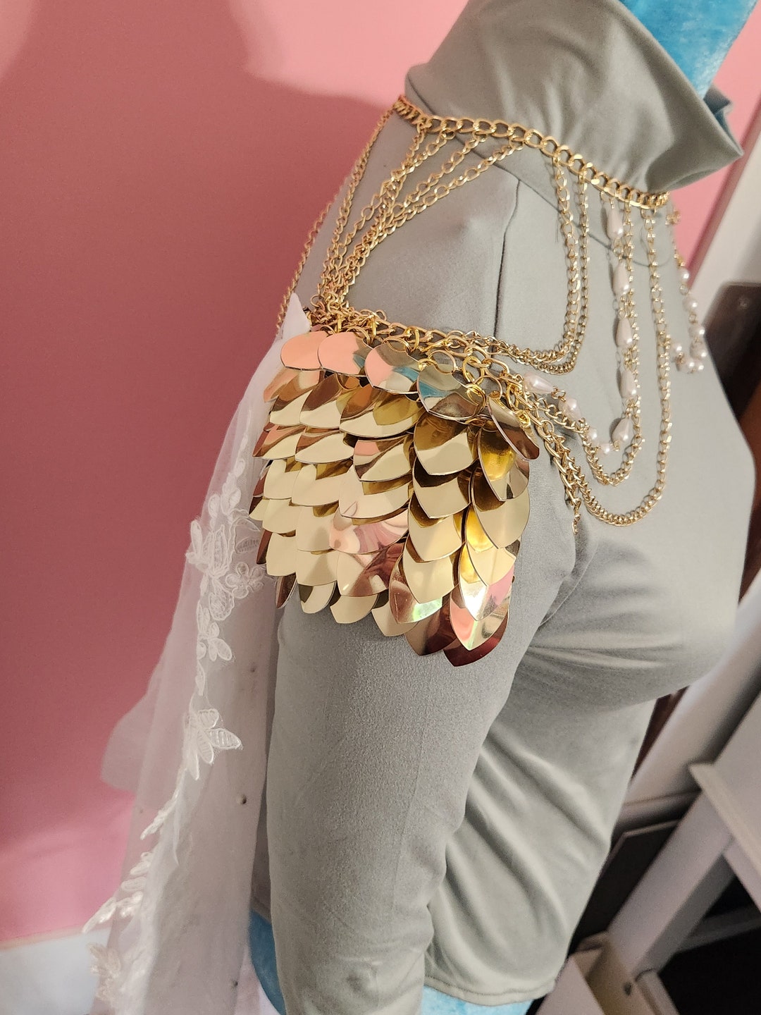 Gold Scalemaille Shoulder Armor With Pearl Cape, Wide Fit - Etsy
