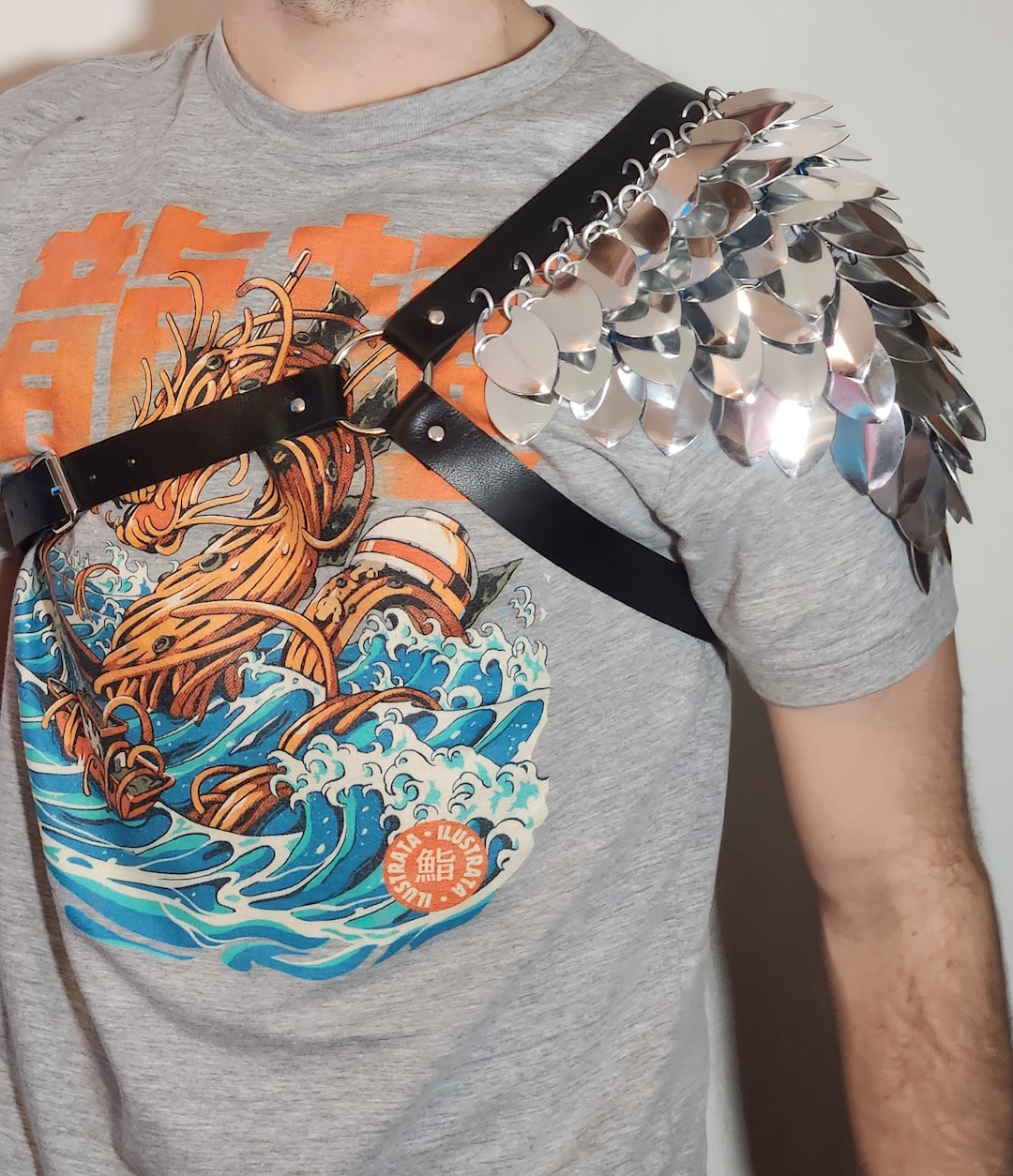 Extra Large Shoulder Scalemail, Dragon Scale Pauldron Amour - Ready to ...