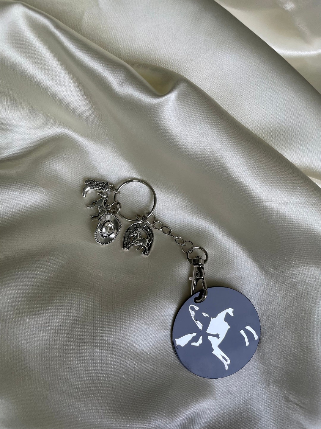 BEYONCE KEYCHAIN - Etsy