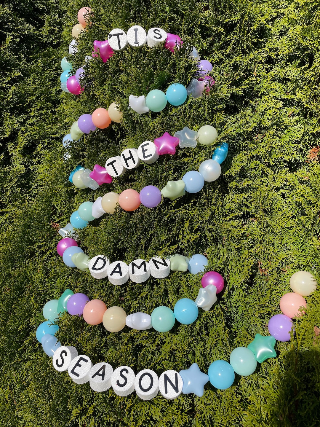 HUGE TAYLOR SWIFT Friendship Bracelet Garland - Etsy