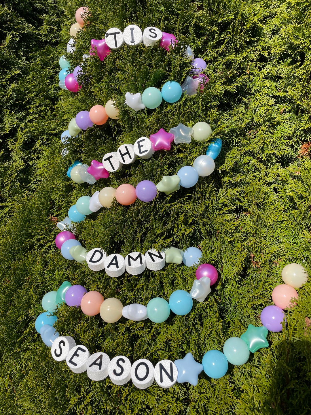 HUGE TAYLOR SWIFT Friendship Bracelet Garland - Etsy