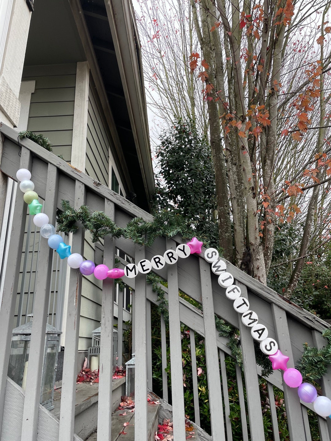 TAYLOR SWIFT SWIFTMAS Friendship Bracelet Garland - Etsy