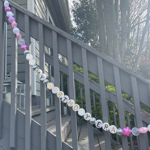 TAYLOR SWIFT BIRTHDAY Friendship Bracelet Garland - Etsy