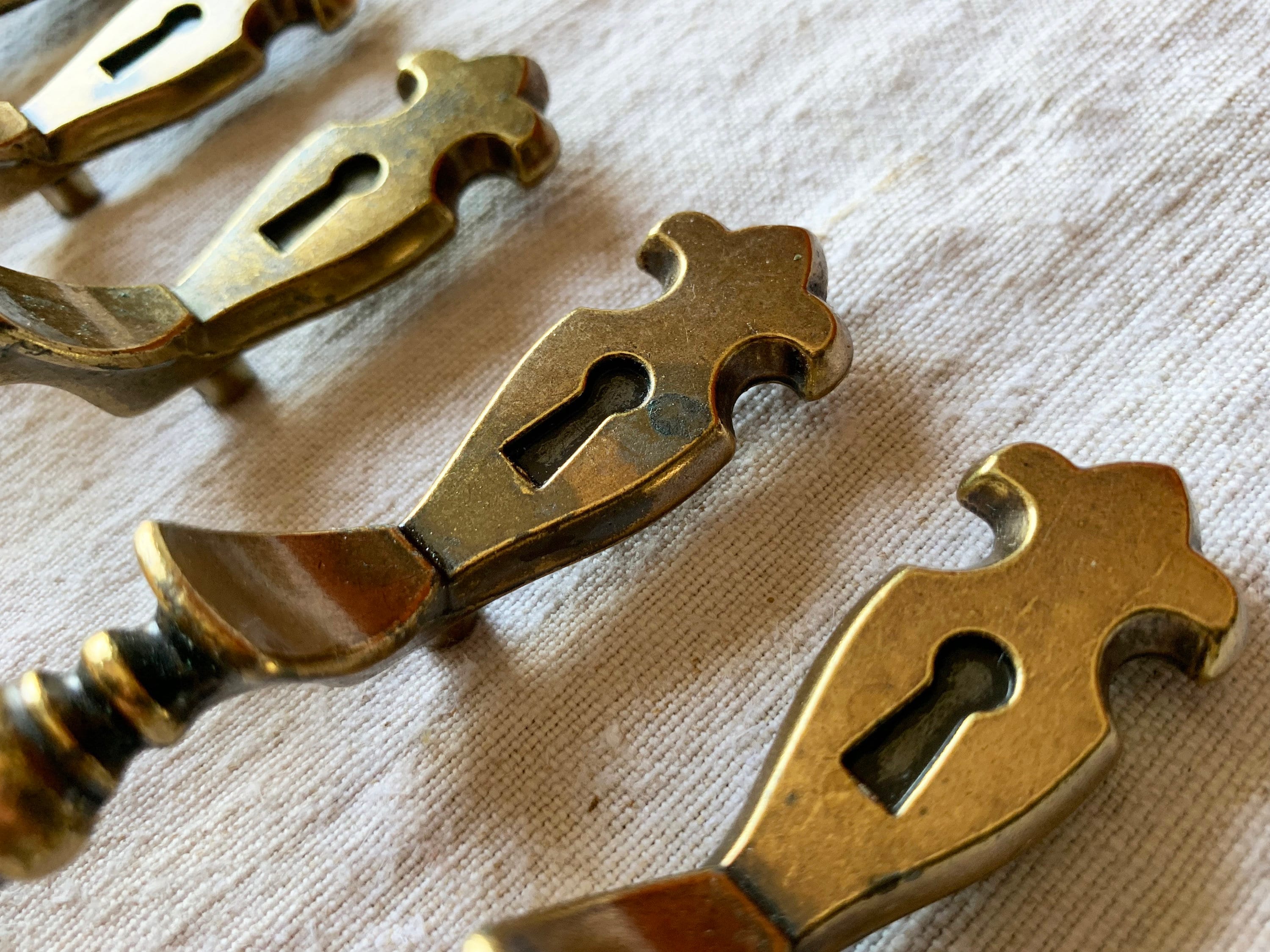 Vintage Amerock Brass-plate Cabinet Handles With False Keyhole for 3 ...