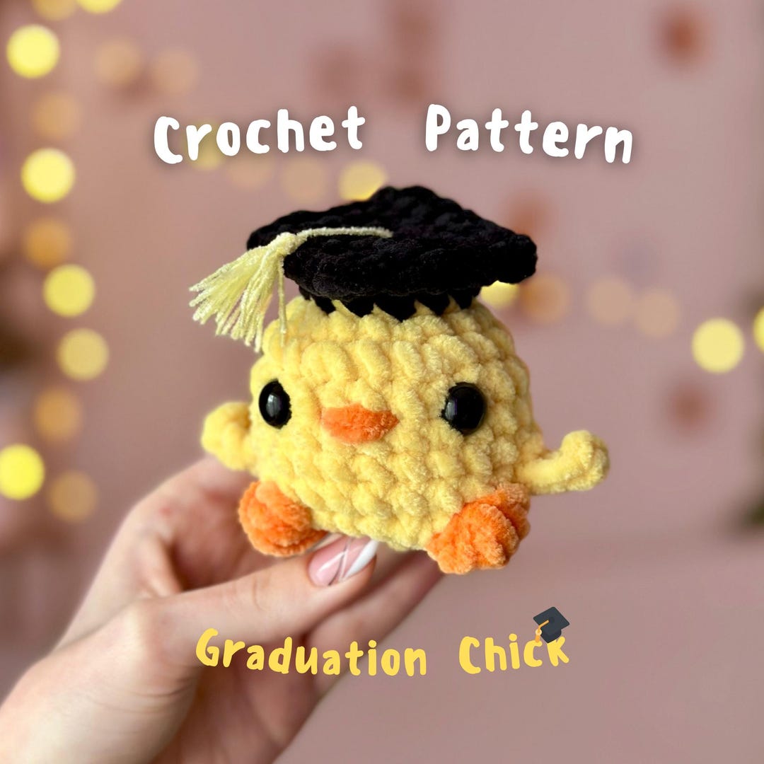 Graduation Chick Crochet PATTERN - Chicken in Graduation Hat, Class of ...
