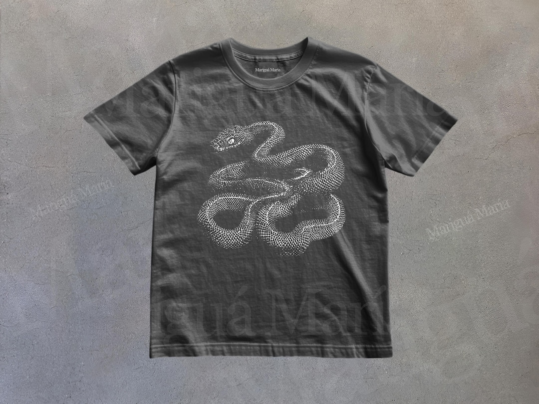 Gothic Retro Snake Shirt, Y2k Goth Graphic Tee, Vintage Aesthetic Shirt ...