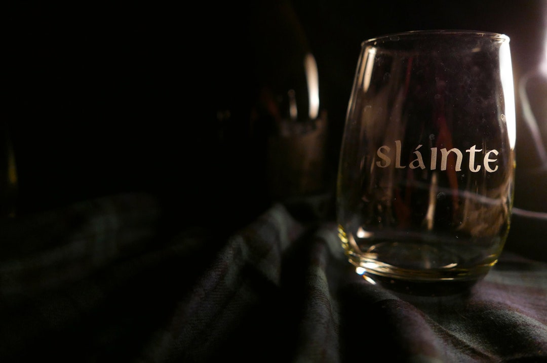 Outlander Inspired - Slainte Stemless Wine Glass - Etsy