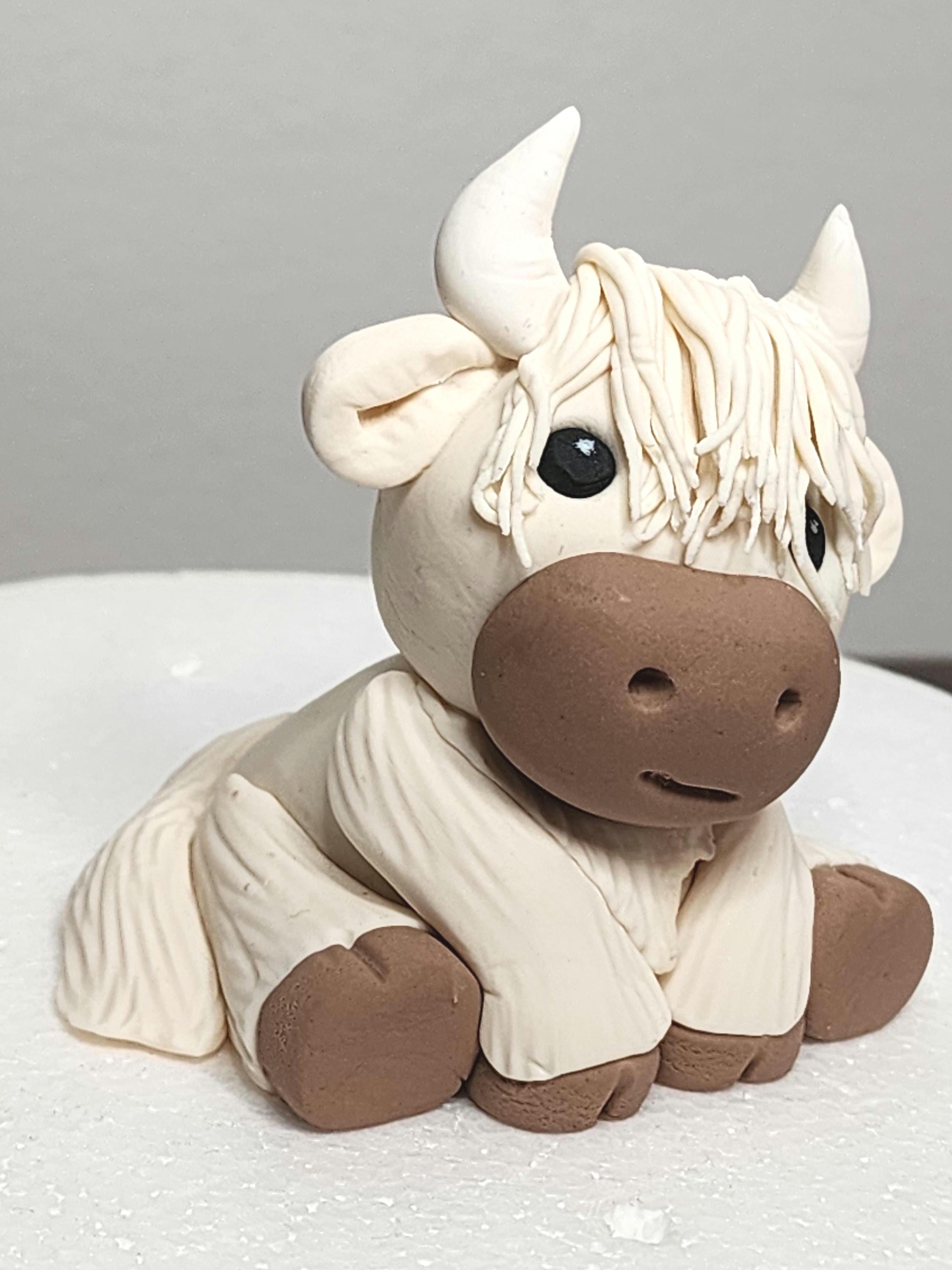 Highland Cow Cake Topper: Fondant Farm Animal Decoration - Etsy