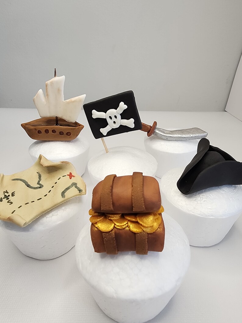 Pirate Cupcake Toppers for Birthday Fondant Pirate Ship Cake Topper ...