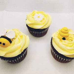 Bee Cupcake Topper Edible Bees Cake Decoration for Bee Birthday - Etsy