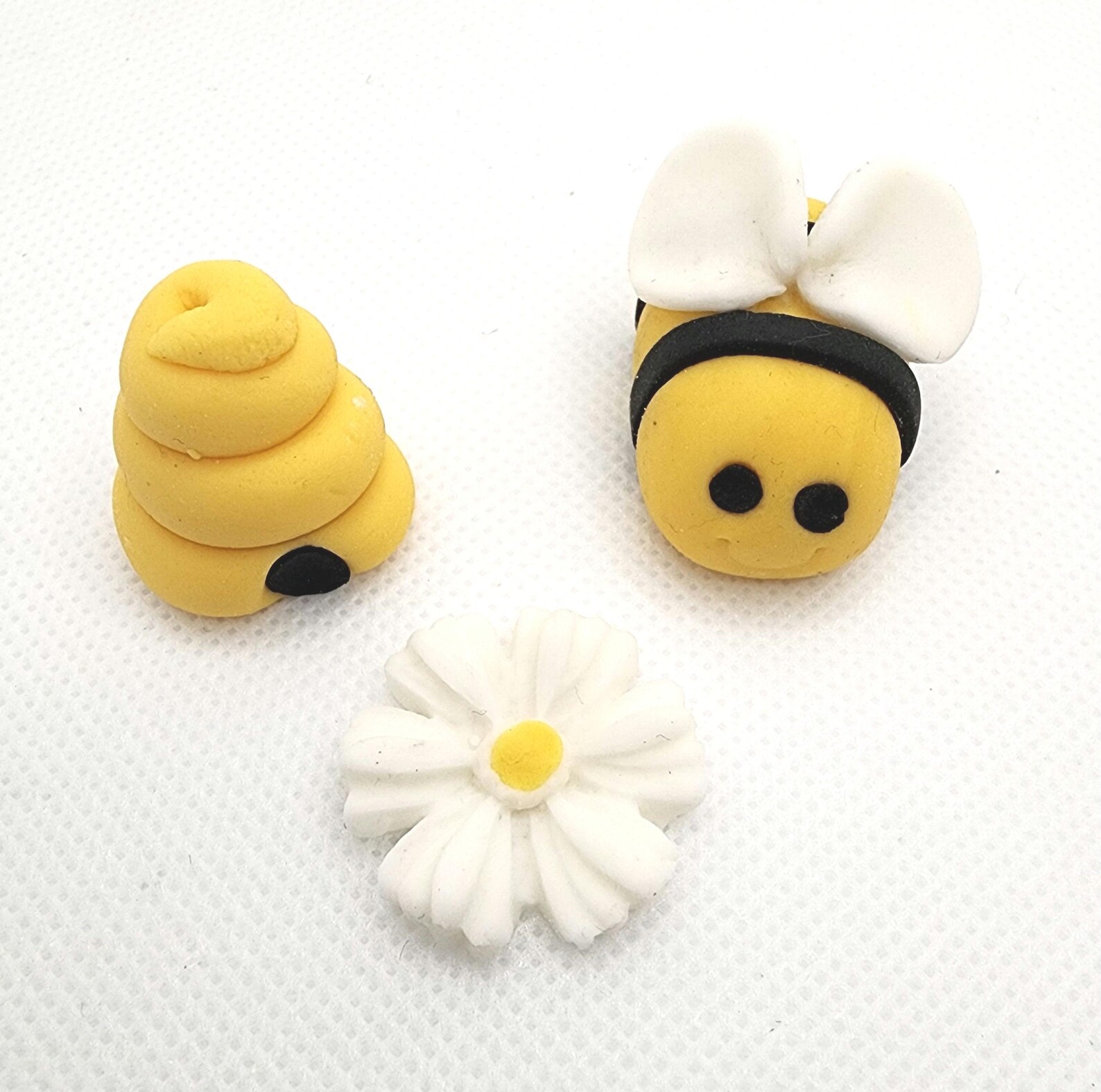 Bee Cupcake Topper Edible Bees Cake Decoration for Bee Birthday - Etsy
