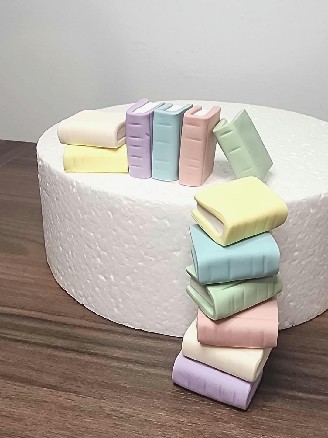 Fondant Book Cake Toppers: Book Lover Party Decorations - Etsy