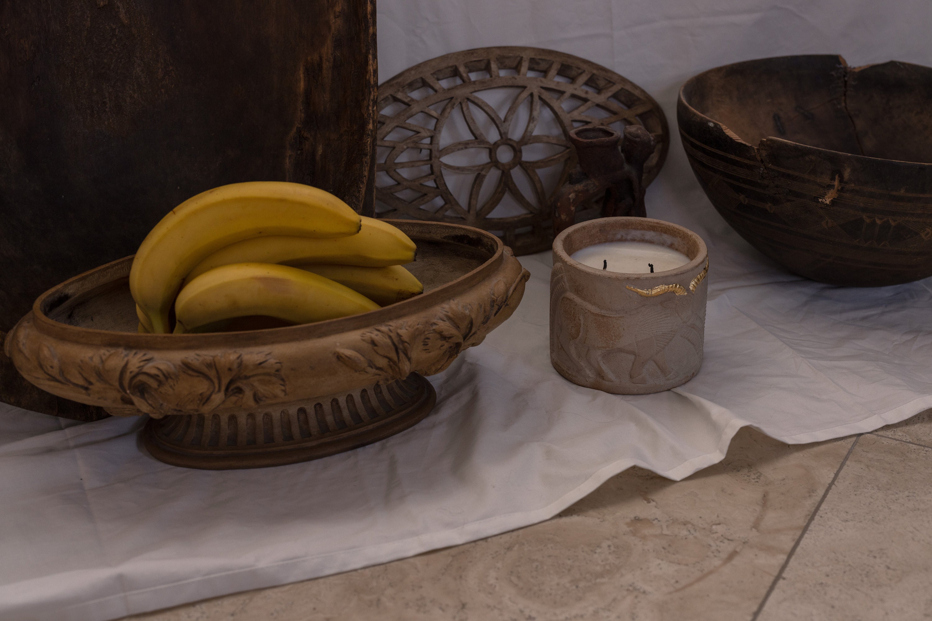 Garden of Babylon Candle in Buff - Etsy