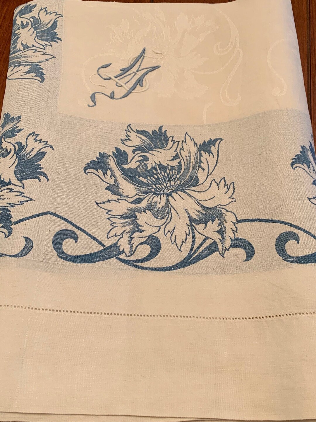 Vintage Damask Tablecloth, White and Blue - Etsy