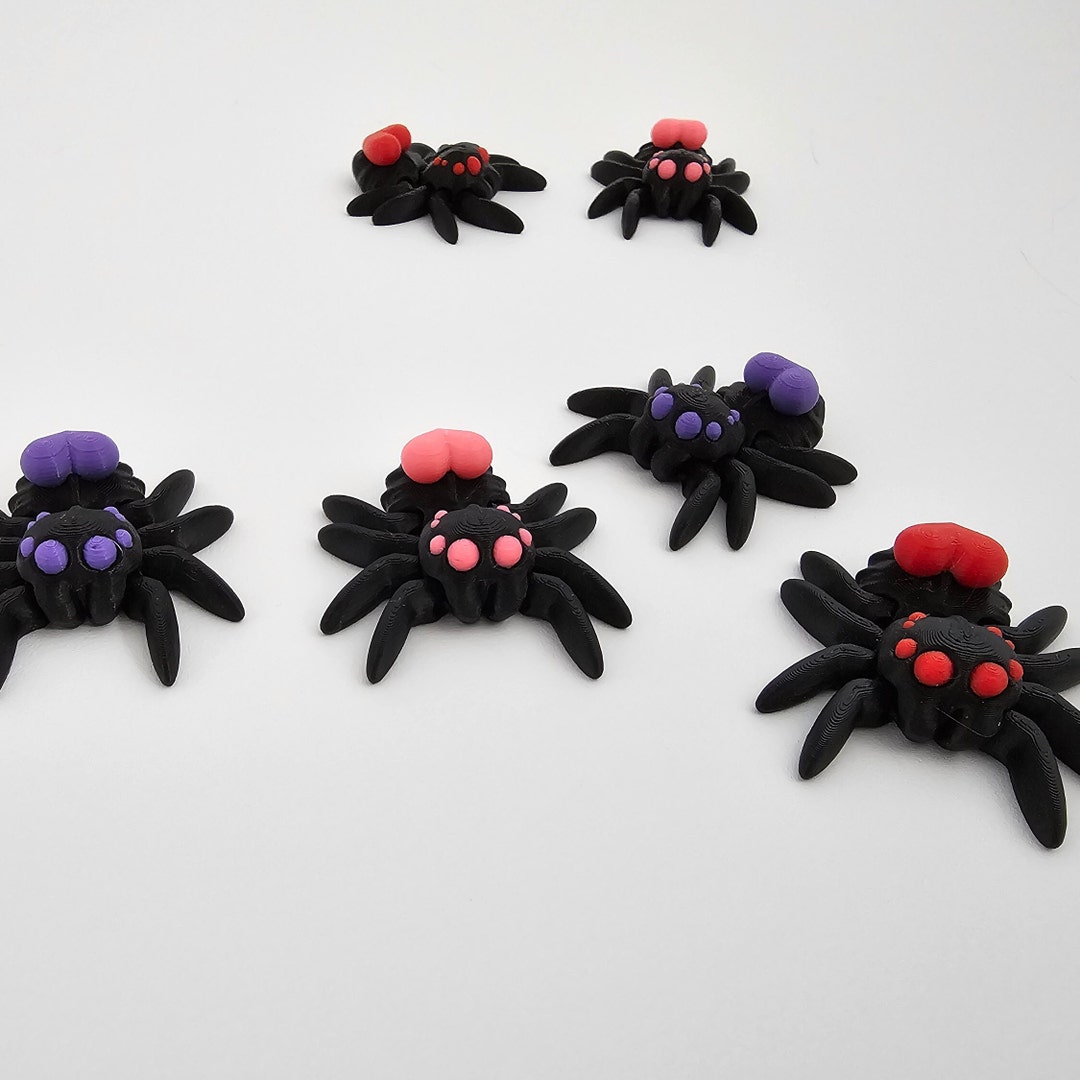 Articulated Heart Spider, Valentine's Day Gift, 3D Printed - Etsy
