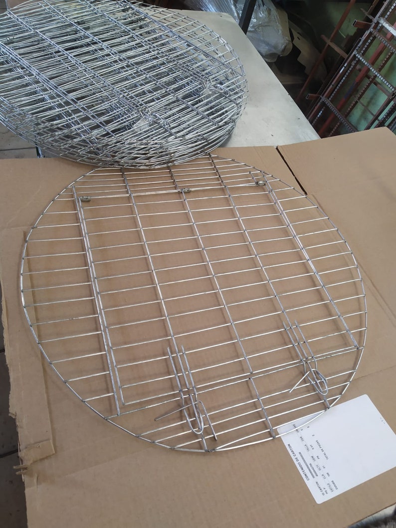 Pack With 10 Barrel Colony Round Doors 23.6" X 23.6" by Little Shop ...