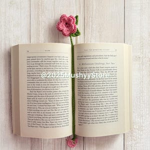 Crochet Timeless Rose Bookmark Pattern by Mushyy EASY Beginner Friendly ...