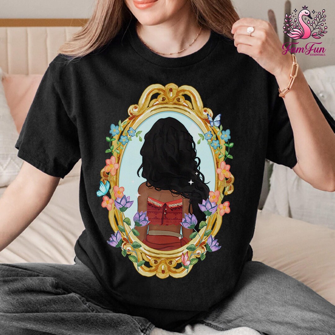 Moana Locket T-shirt, Womens Disneyworld T-shirt, Moana Locket Shirt ...