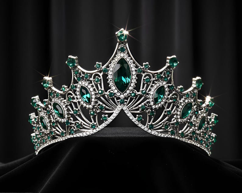 Emerald Green Crystal Tiara – Silver Rhinestone Queen Crown - Etsy