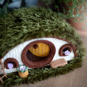 Amigurumi Crochet Pattern Hobbit House, Crochet Hobbit House, Crochet ...