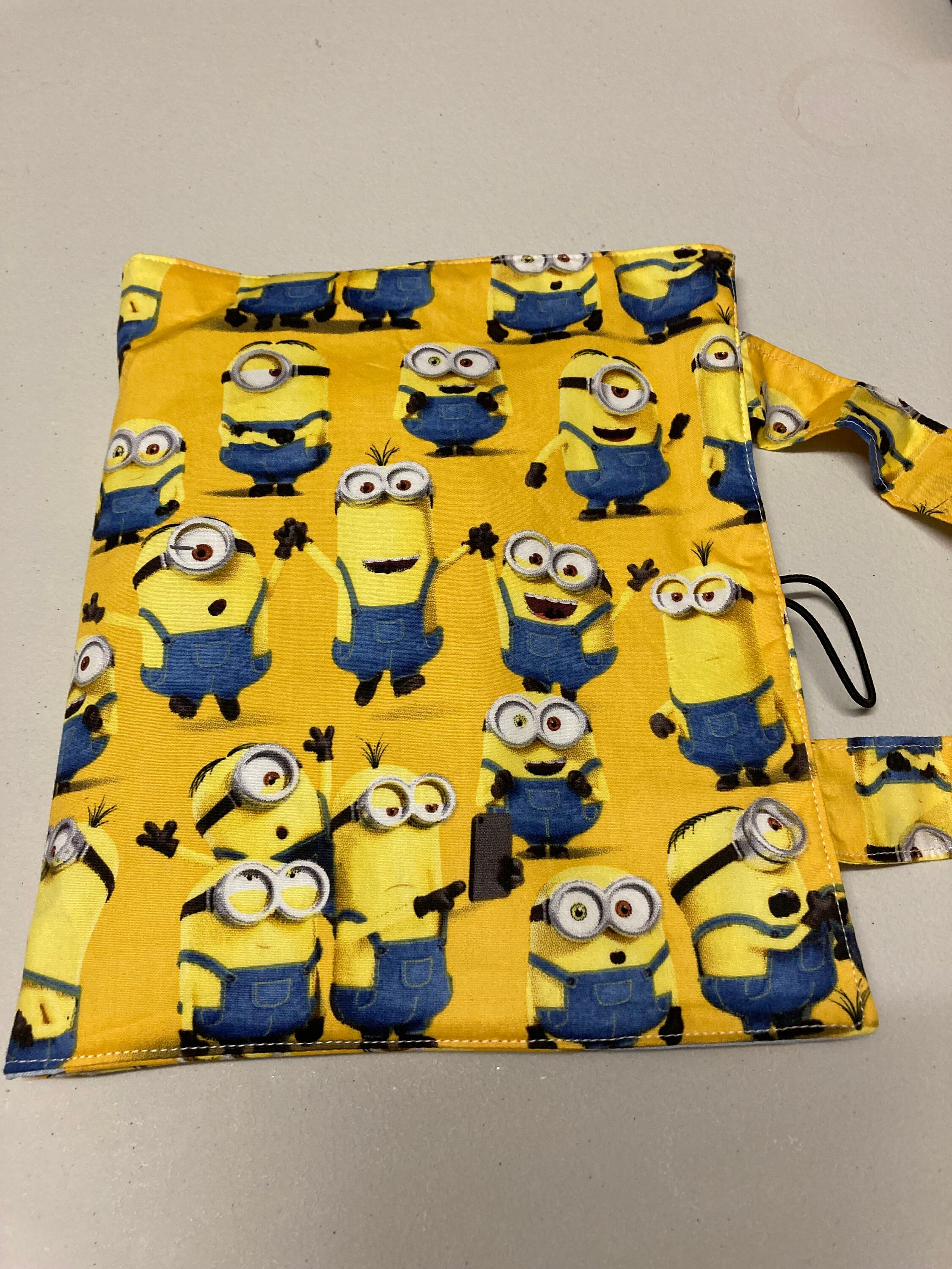 Minions Kids Colour and Carry - Etsy