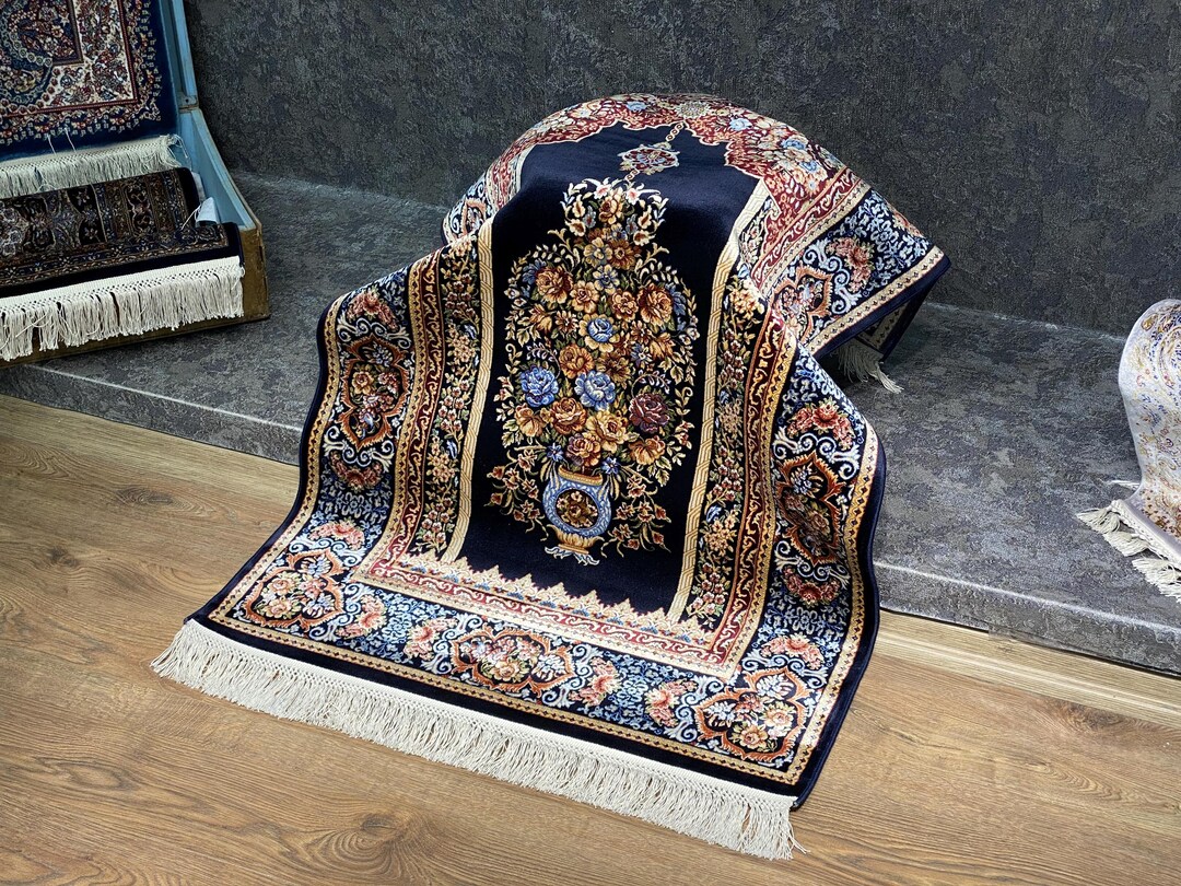 Floral Bamboo Silk Prayer Rug, Muslim Sajjadah, Ramadan Gift - Etsy