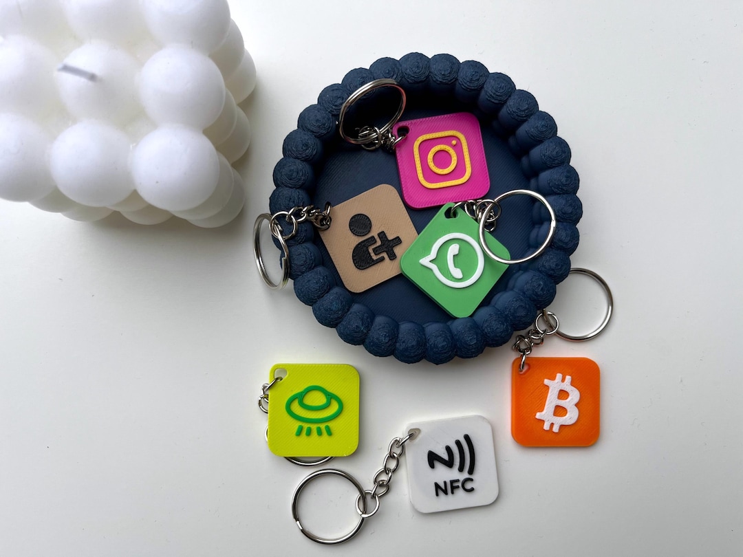 Customizable NFC Tag Keychain With Icon | Instagram, Whatsapp, Bitcoin ...