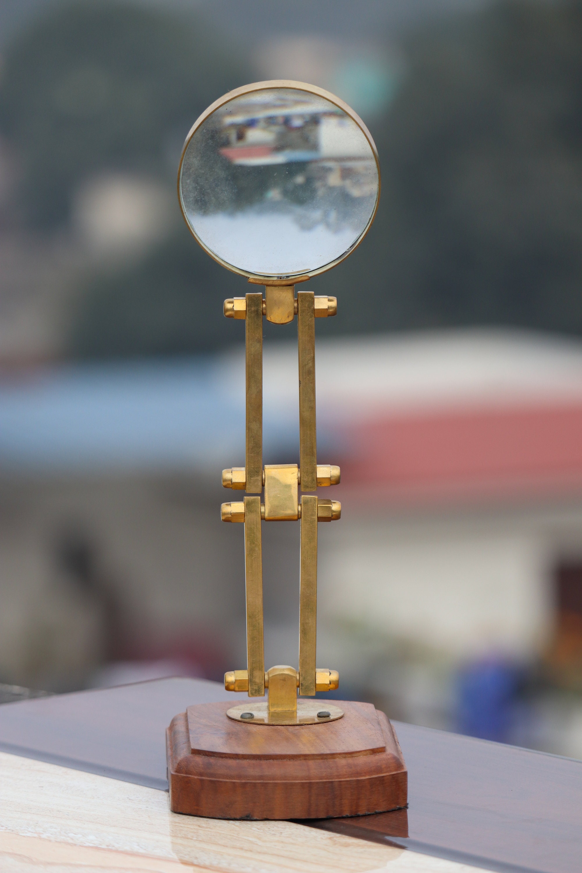 Personalized Desktop Magnifying Glass With Wooden Stand Movable Lens ...