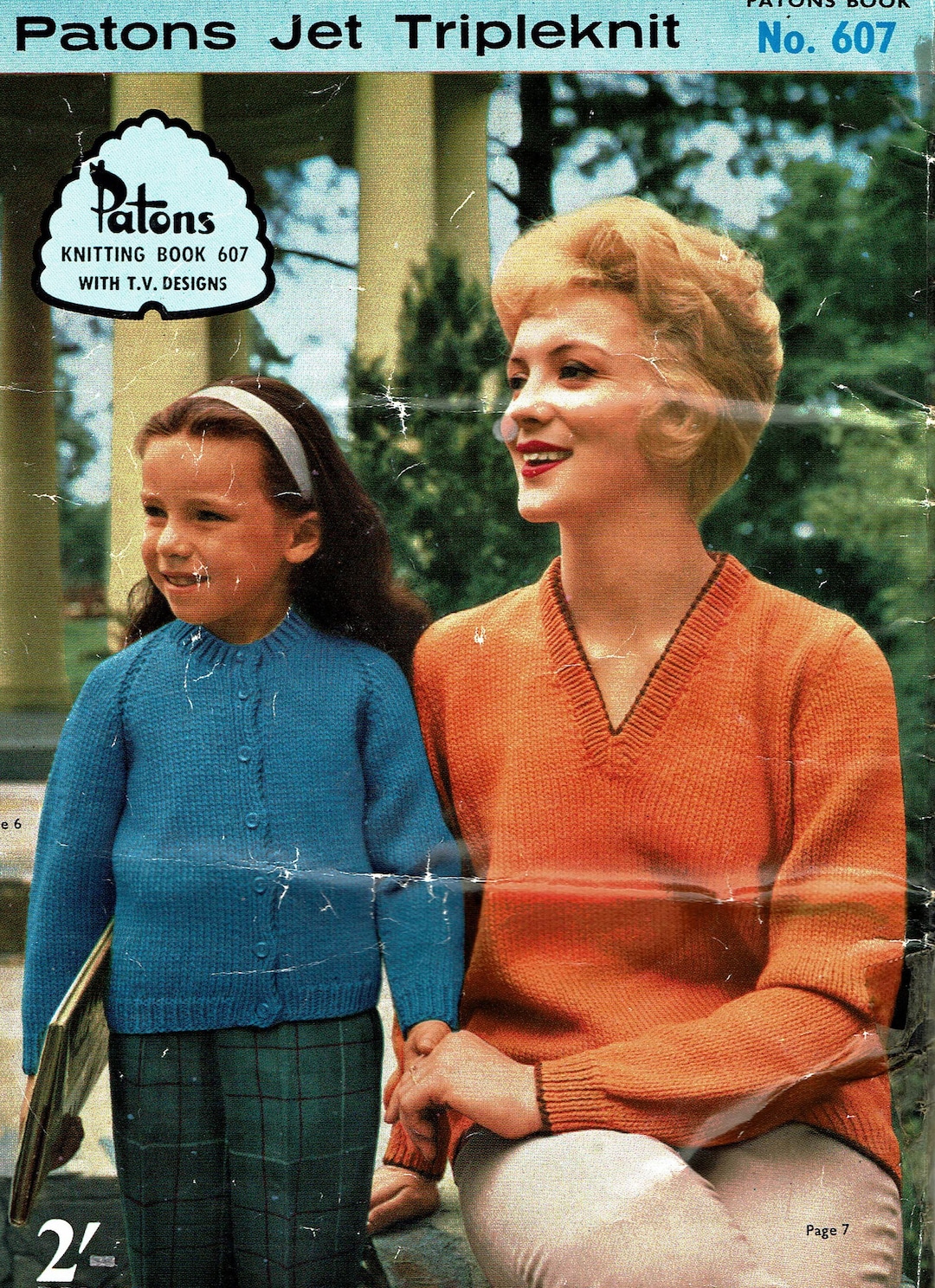Vintage Patons Family Knitting Pattern in Jet Tripleknit. in PDF Format ...