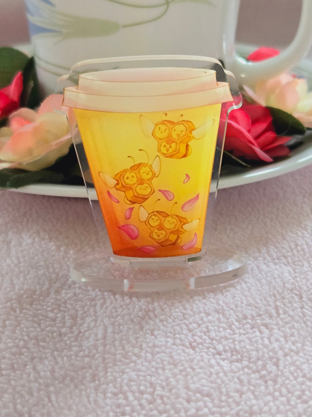 Kawaii Combee Tea Standee, Kawaii Standee, Drinks, Adorable, Pastel ...