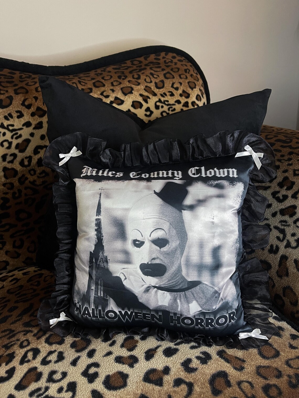 Halloween Horror (terrifier Throw Pillow) Art the Clown Pillow, Clown ...