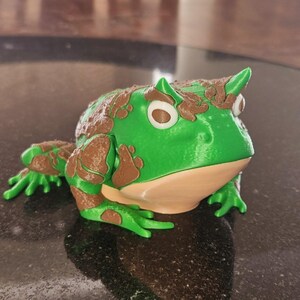 Articulated 3D Printed Frogs – Set of Vibrant and Poseable Amphibians ...
